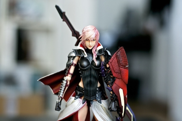 [Unboxing] Figurine Lightning Returns Final Fantasy XIII | - GoldenGeek