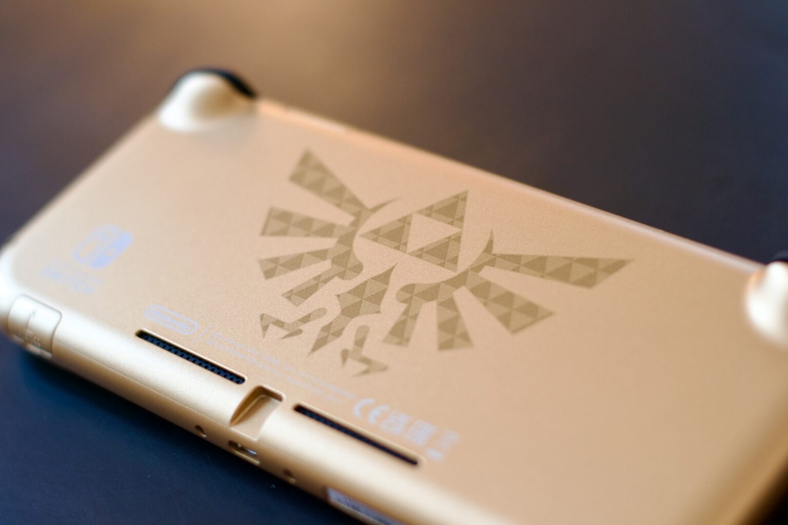 Unboxing Nintendo Switch Lite Zelda Echoes of Wisdom Collector